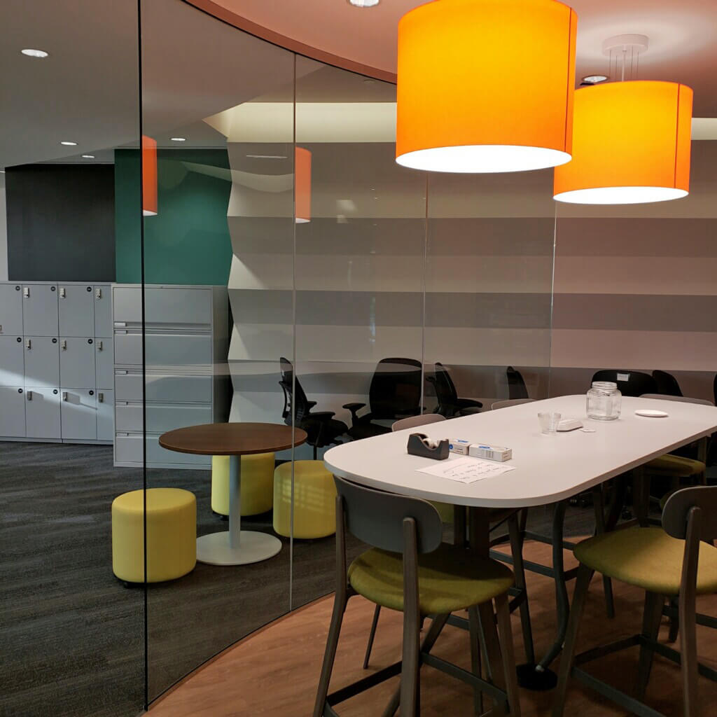 Graboyes Commercial provides specialty glass interior systems for bank ...